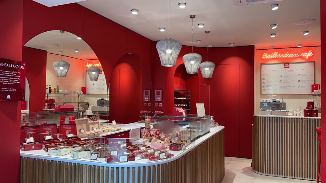 Canelé baillardran restaurant, Bordeaux. - a emotional light